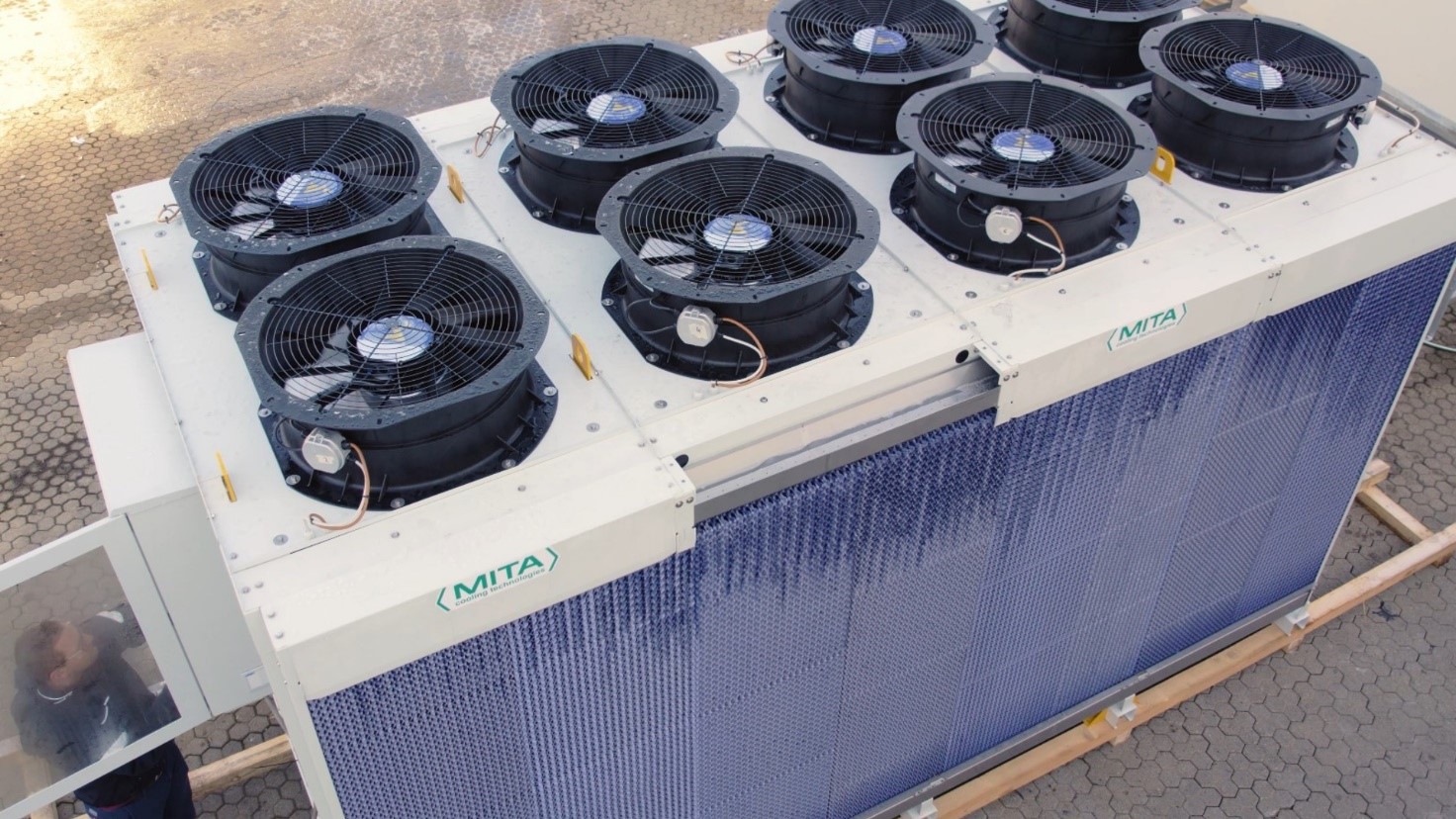 Dry cooler adiabatico PAD-XL: la nuova video presentazione - MITA ...